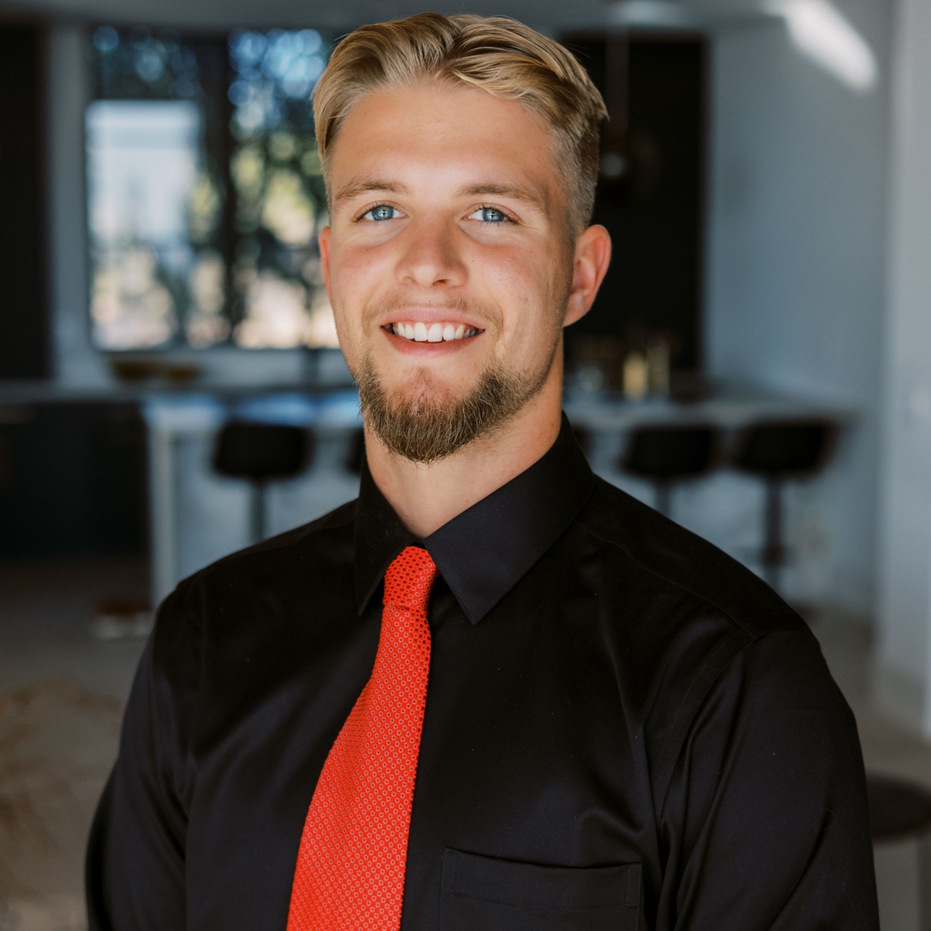 Ethan Norwood - Your Luxury Real Estate Expert