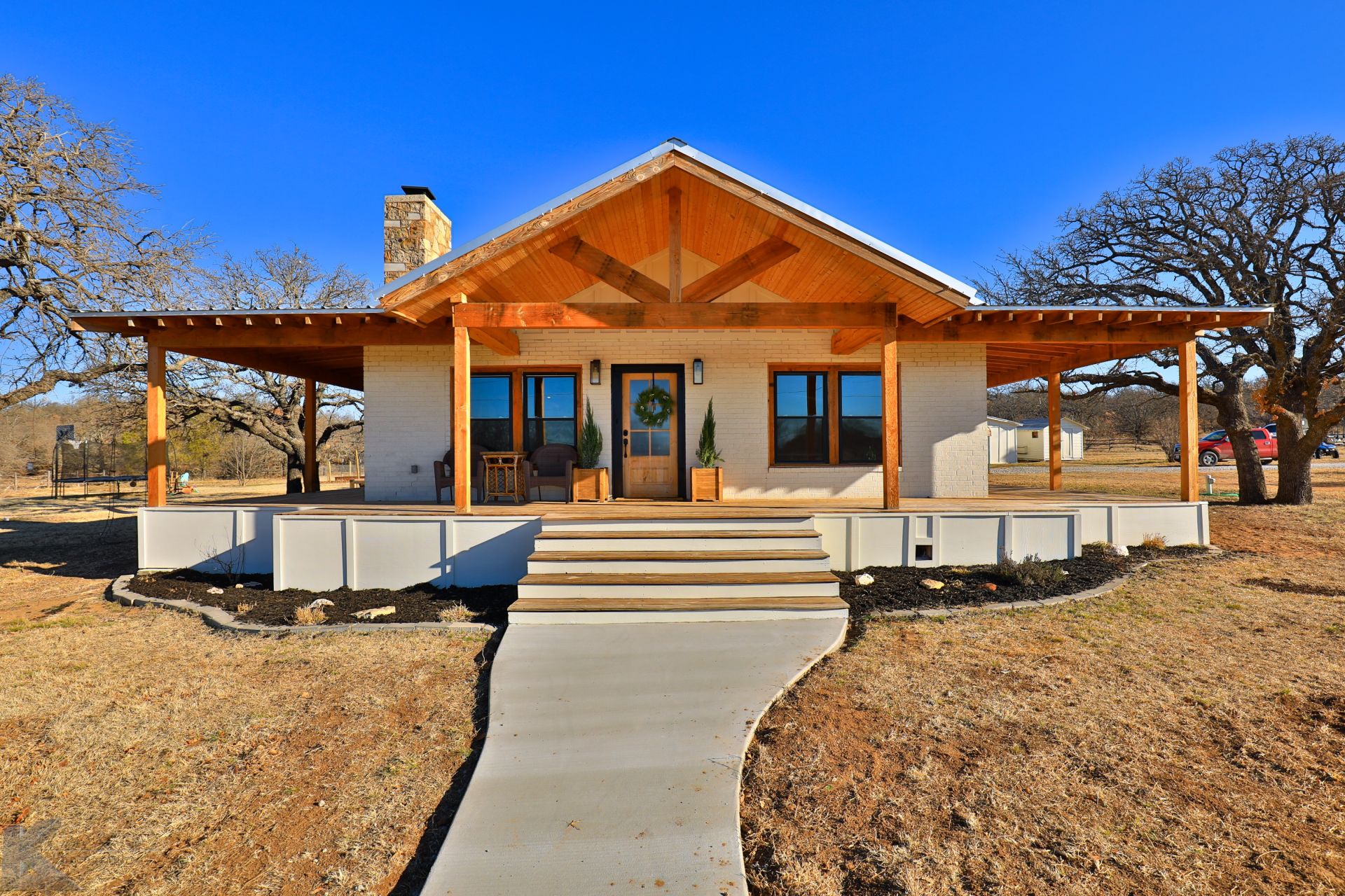 Buy your dream house with confidence - Your Texas Land Experts