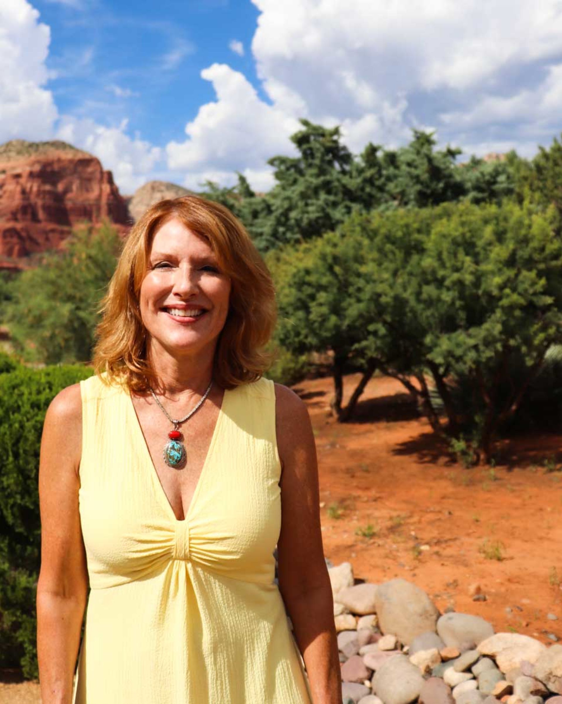 Julie Holt - Specializing in the Finest Luxury Homes & Real Estate