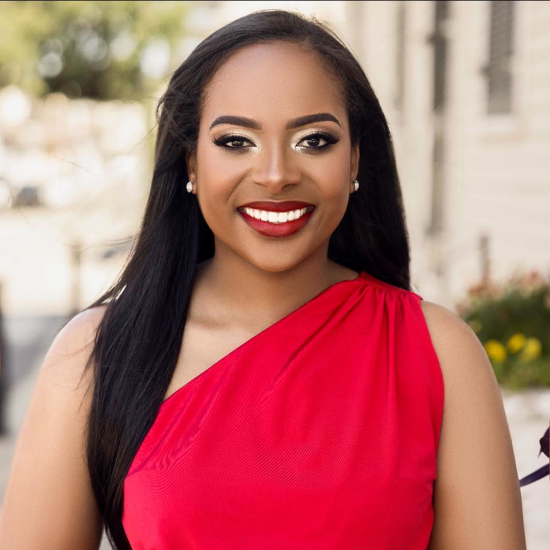 LaRhonda Thomas - The #1 Brokerage in the Greater Baton Rouge Area