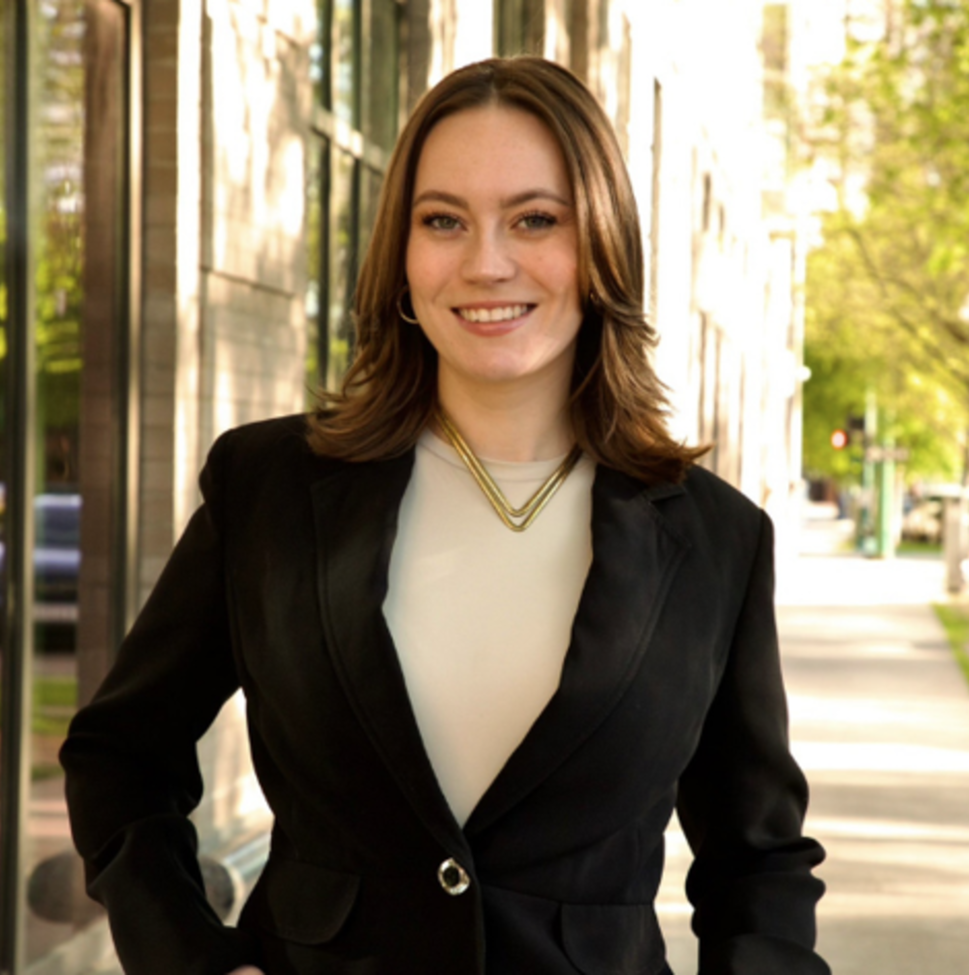 ELLIE SKROBISZEWSKI - Helping to make you an OWNer
