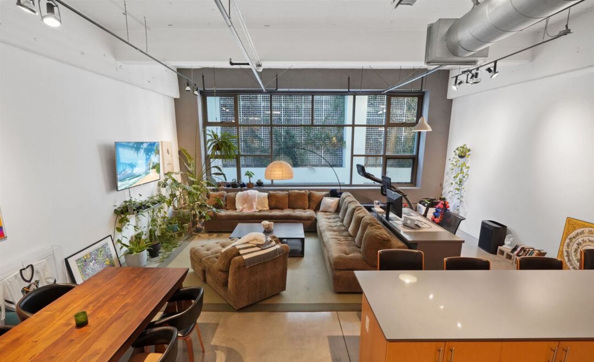 LOS ANGELES LOFTS FOR SALE - LA Lofts for Rent | DTLA Live/Work & Luxury Lofts