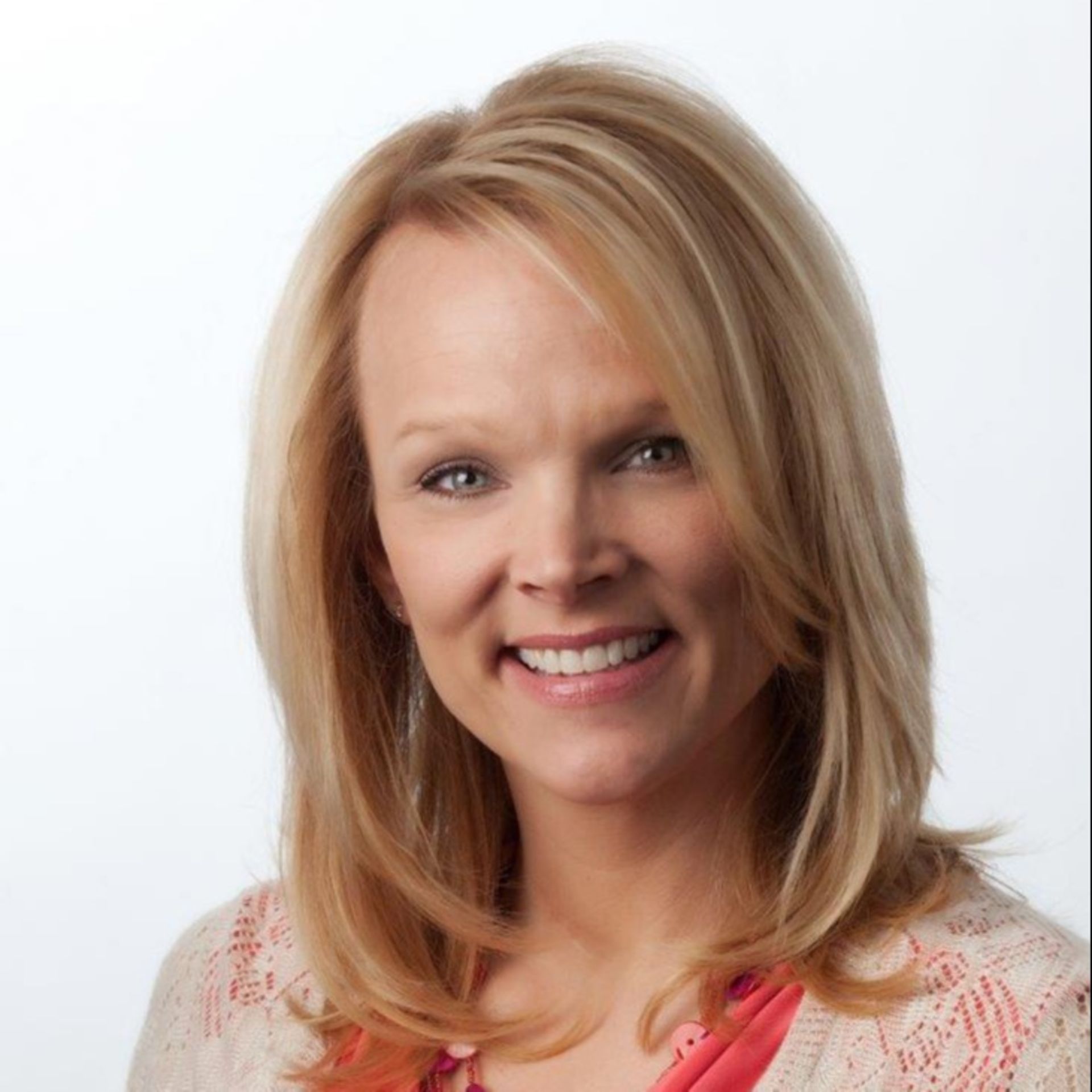 Kelly Weber's Instagram, Twitter & Facebook on IDCrawl