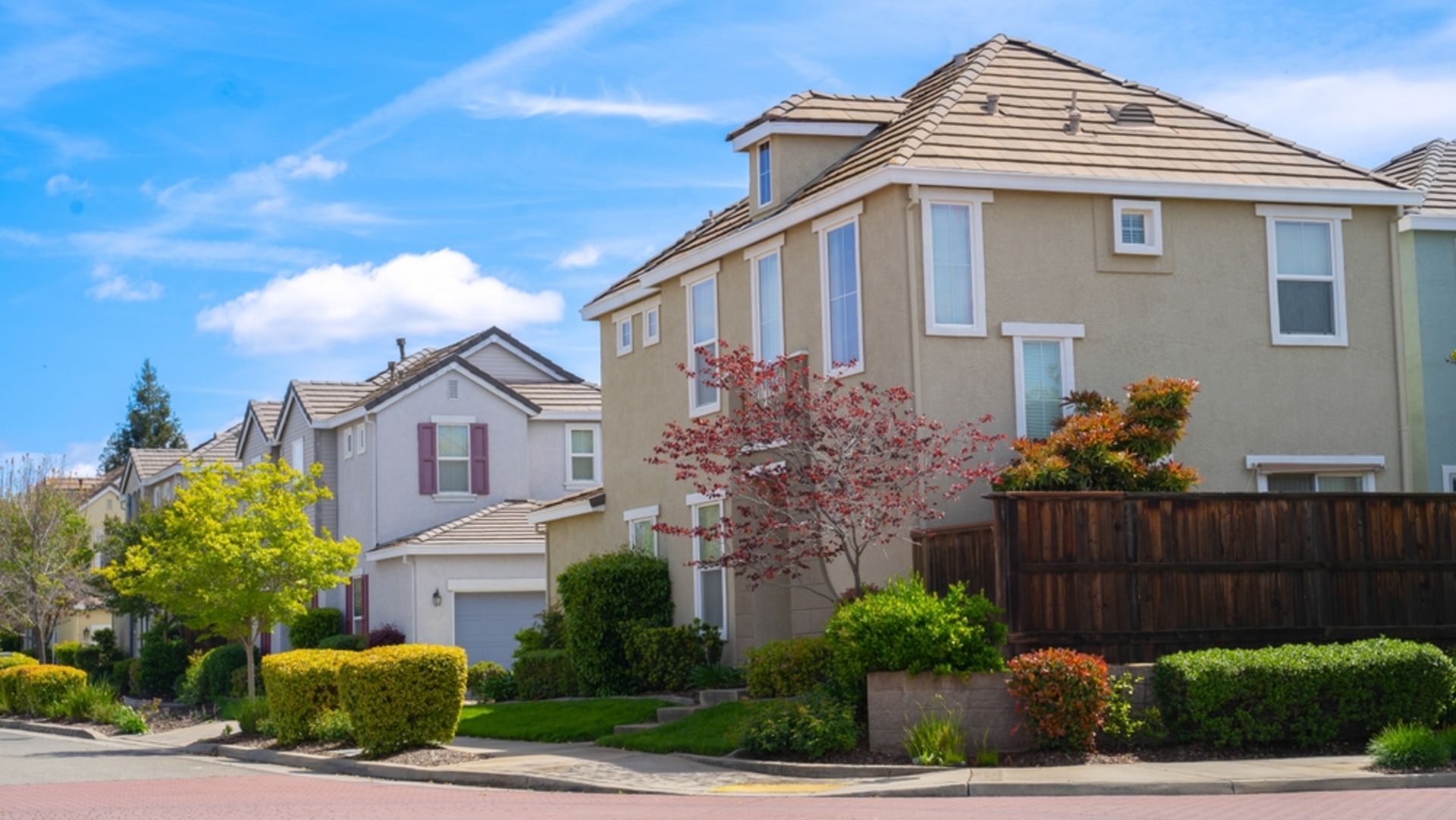 Relocating to California: Essential Guide for Out-of-State Movers