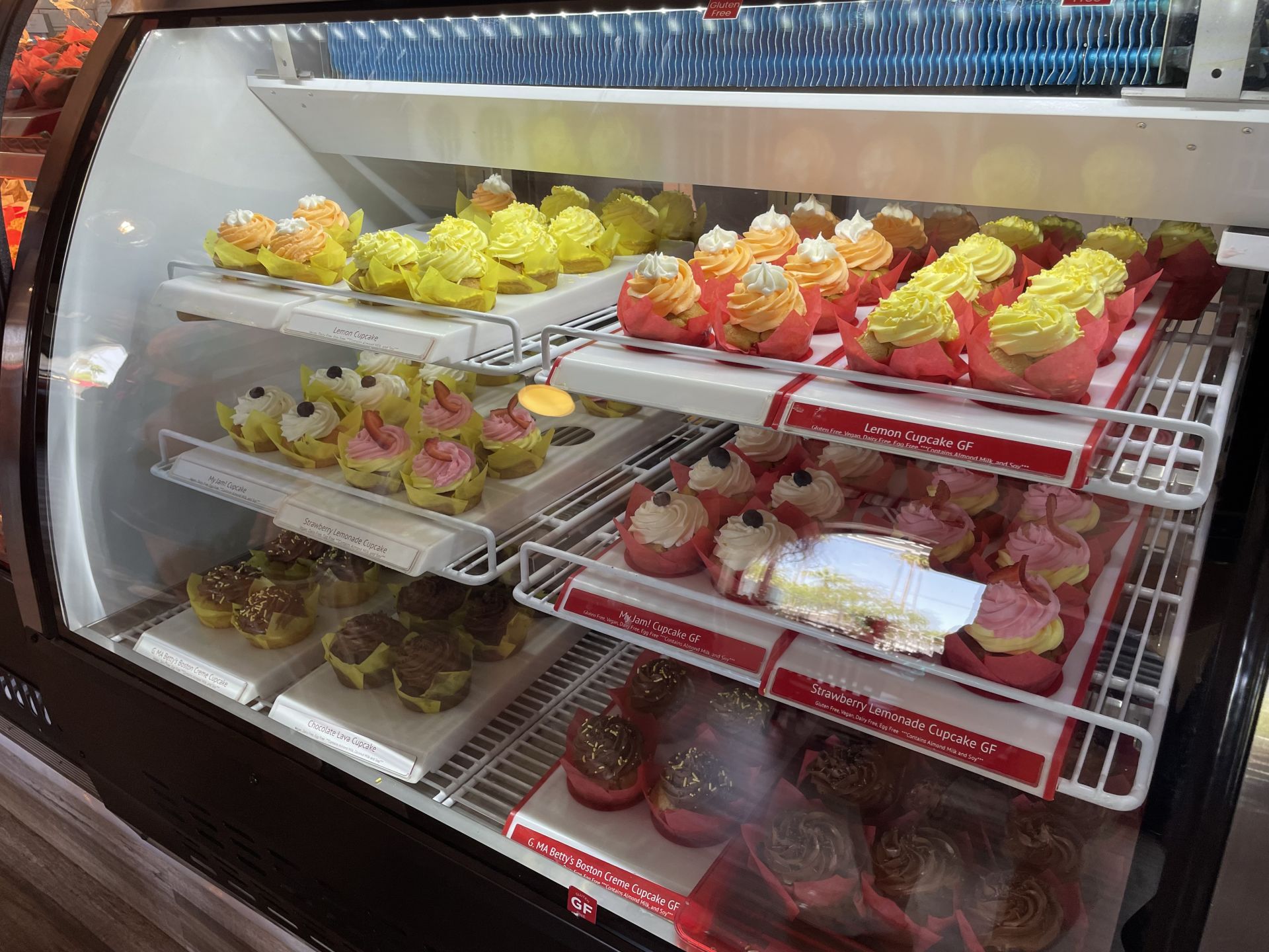 Best Bakeries in the Phoenix Area - Open the door to your dreams!