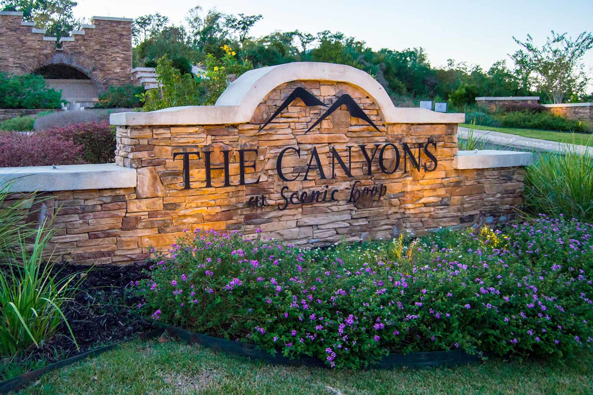 The Canyons at Scenic Loop - Keller Williams Heritage