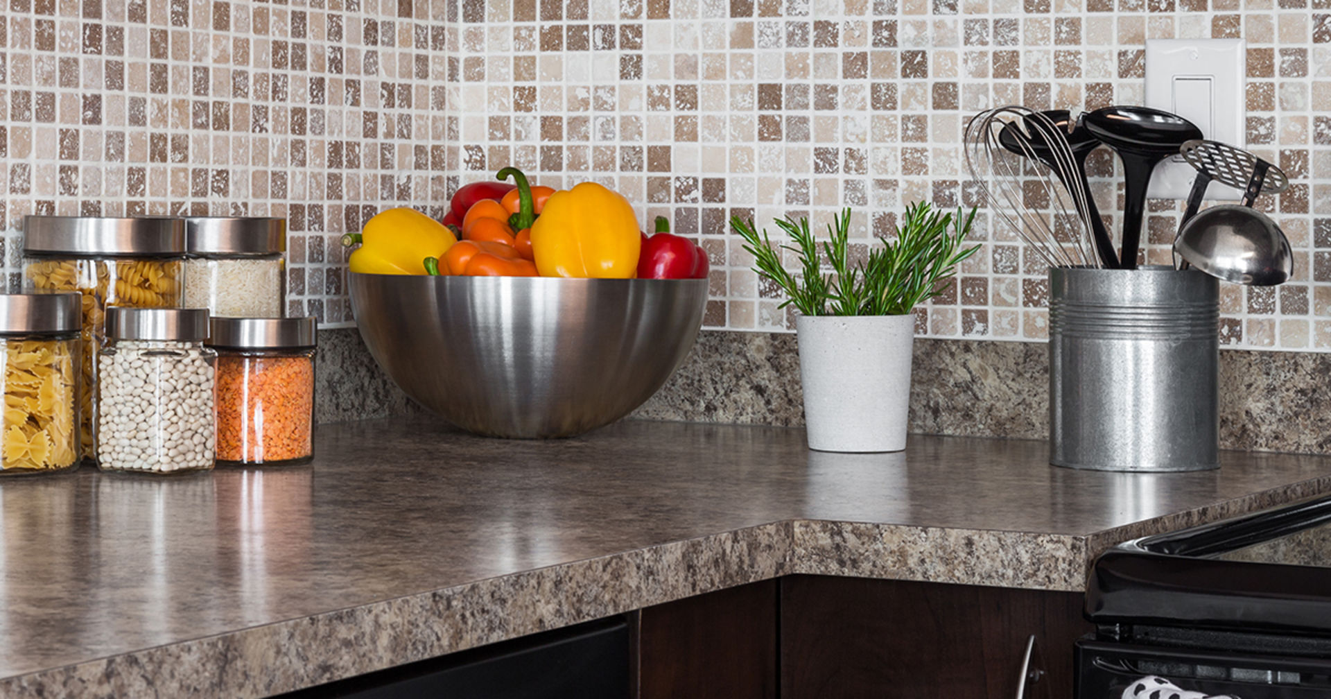 10 Photos of Hyper-Organized Kitchens That'll Make You Swoon - Max ...