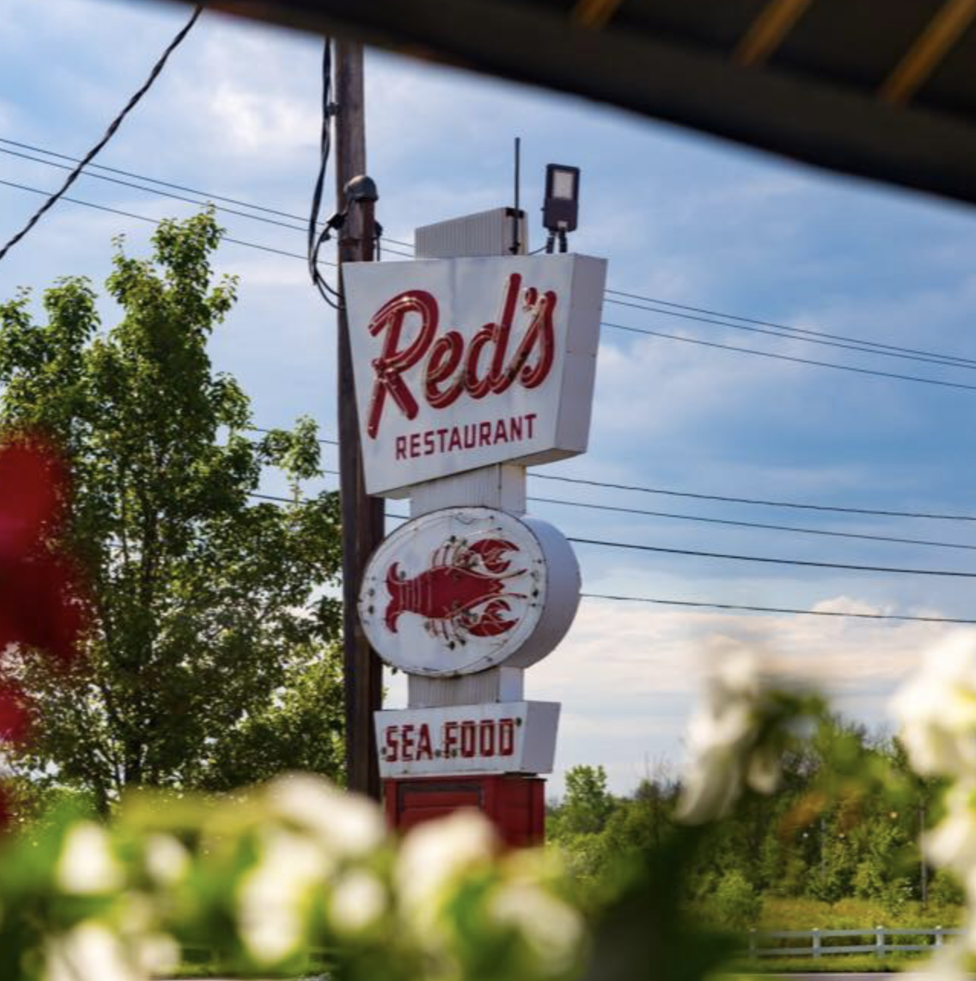 Red's Restaurant - Community-Integrity-Expertise