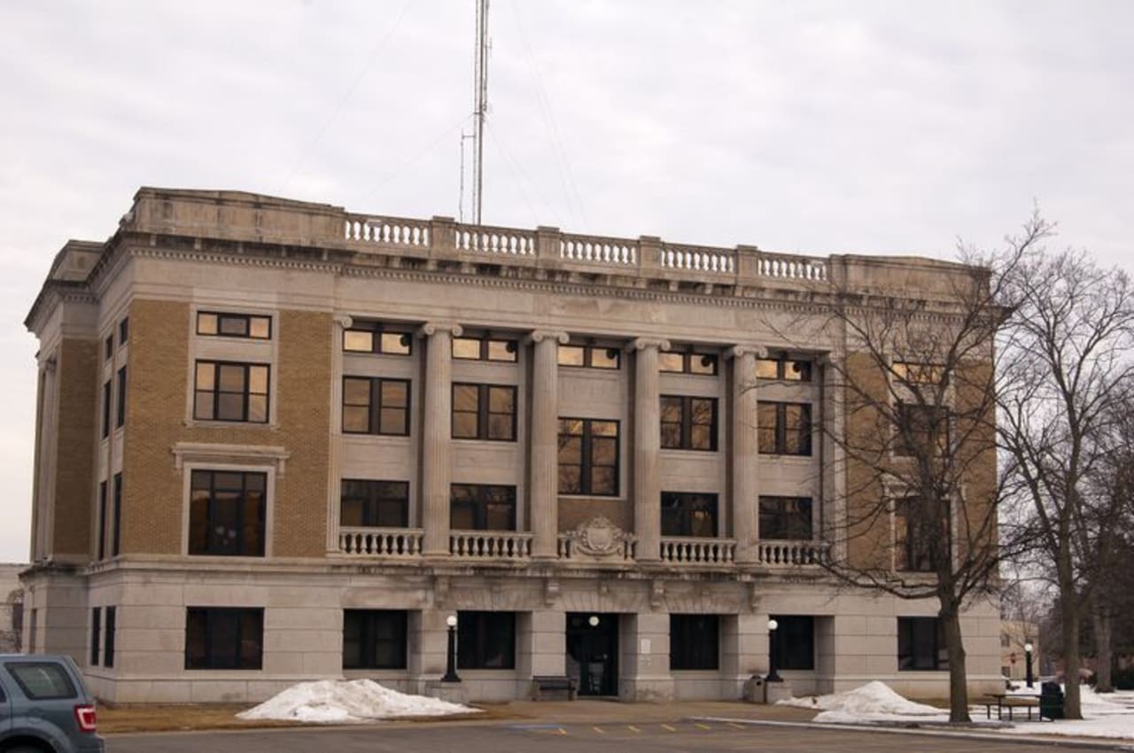 REALTY PROFESSIONALS - Real Estate and Homes for sale in Topeka and the ...