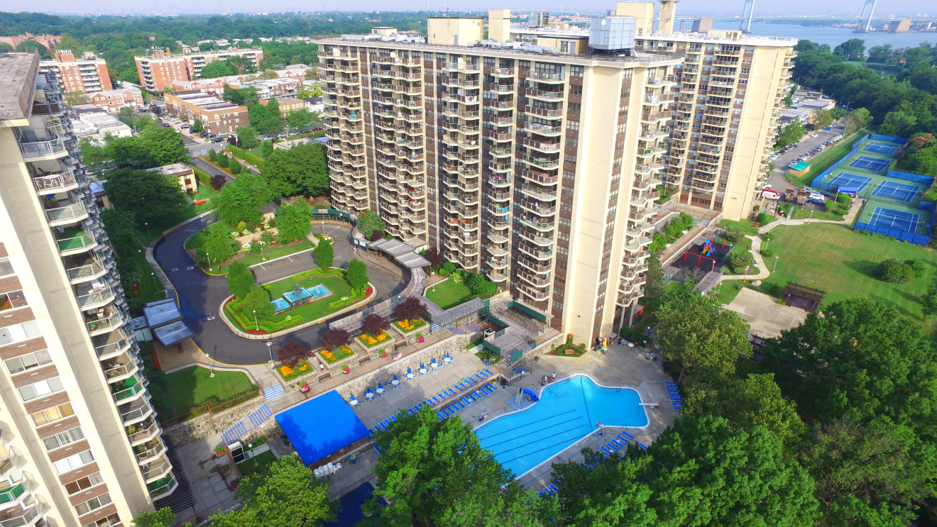 The Towers at Water's Edge Amenities - AMVERSEV - Luxury Waterftont Living