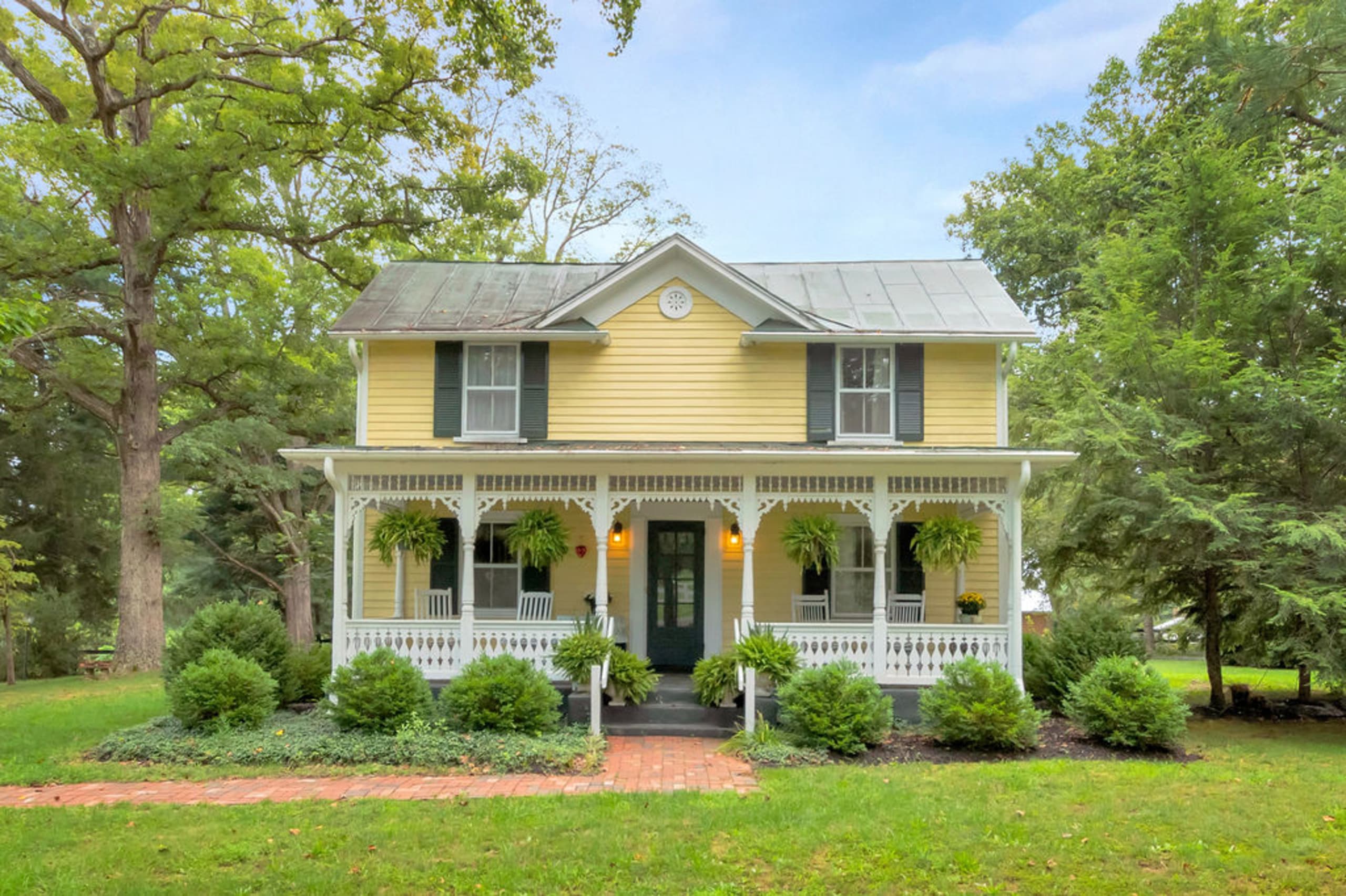 Stevens & Company - Placing People with Property