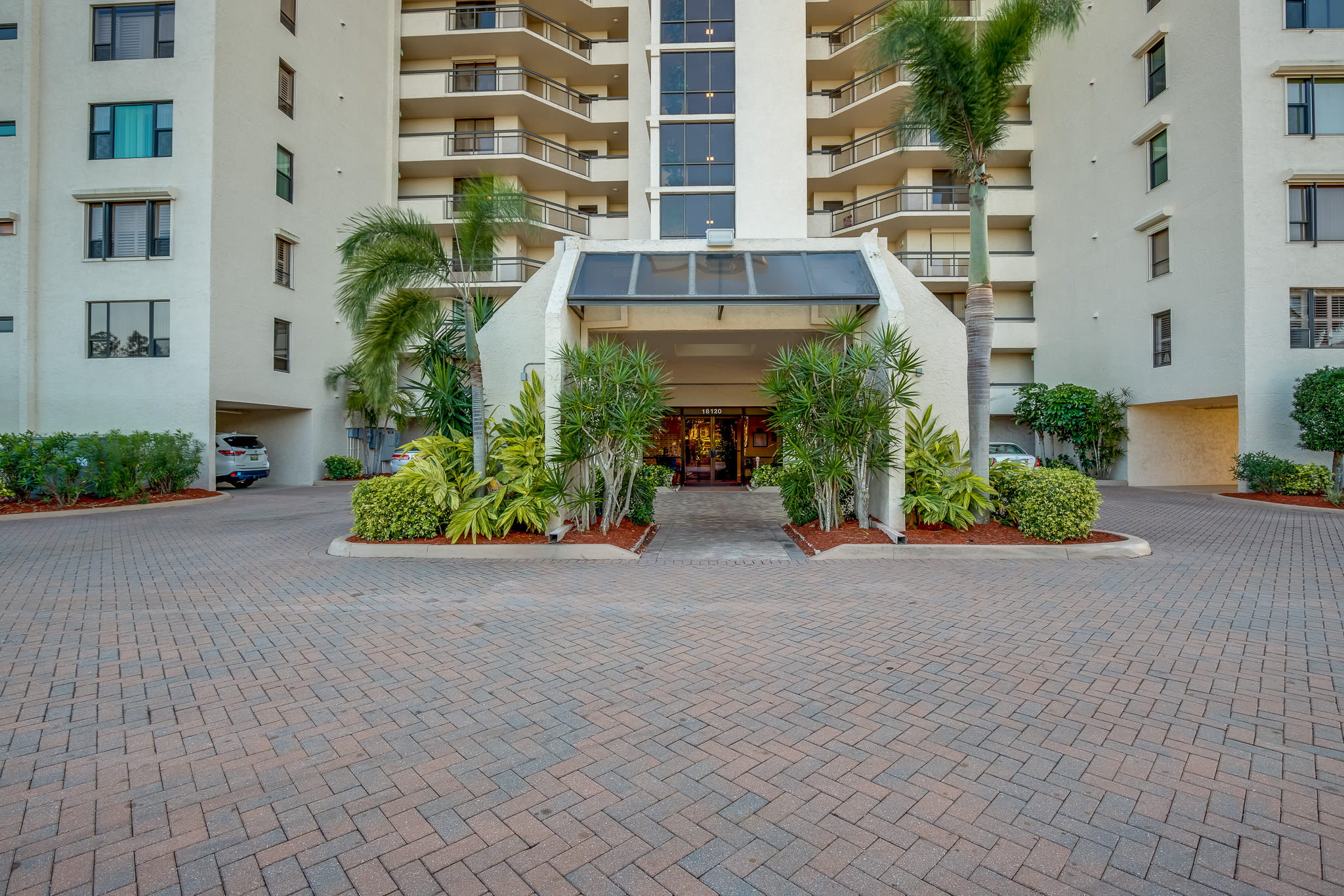 Boardwalk Caper Fort Myers Beach Condos - The Only Real Estate Resource ...