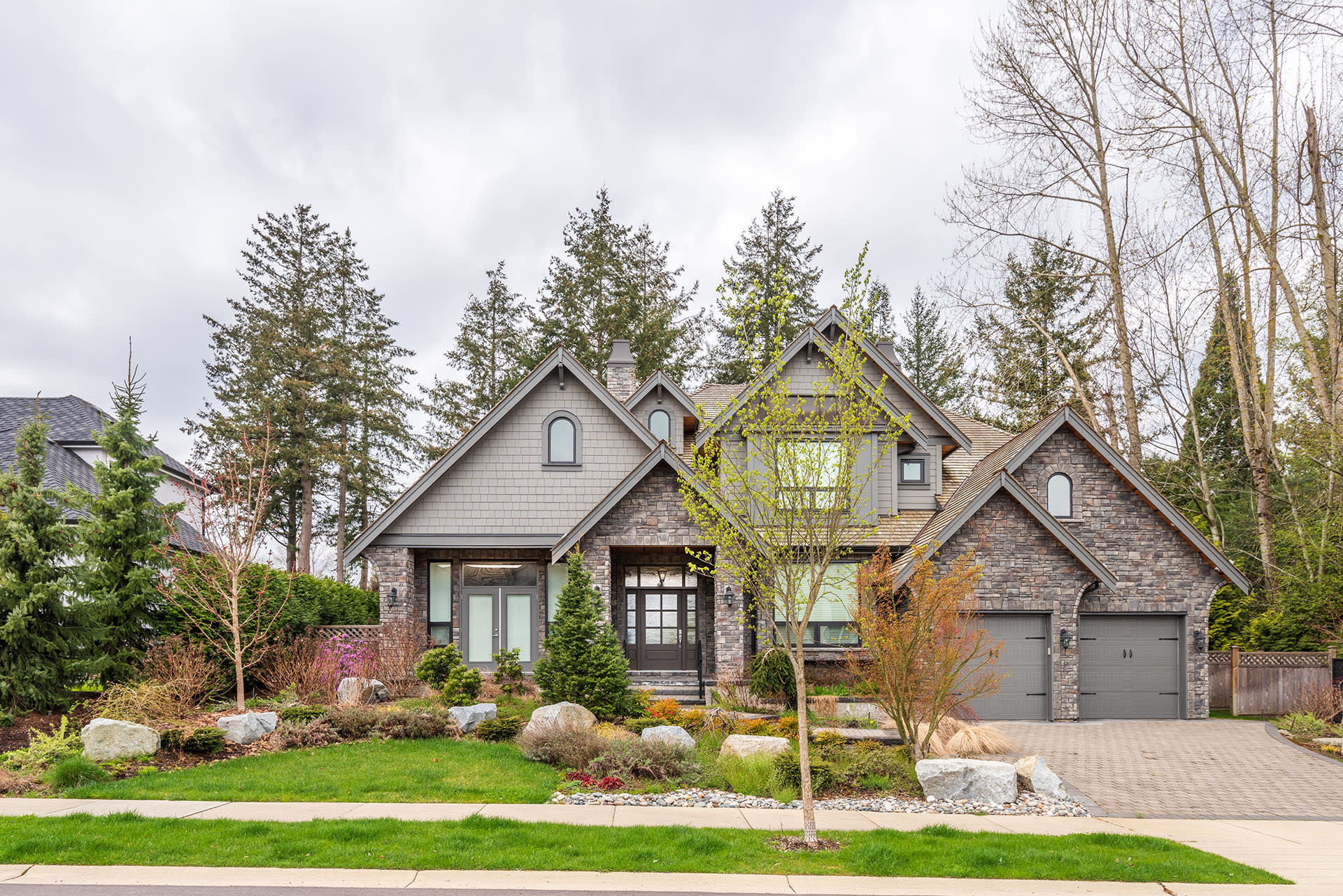 Home Smart Real Estate Services - The company with a purpose