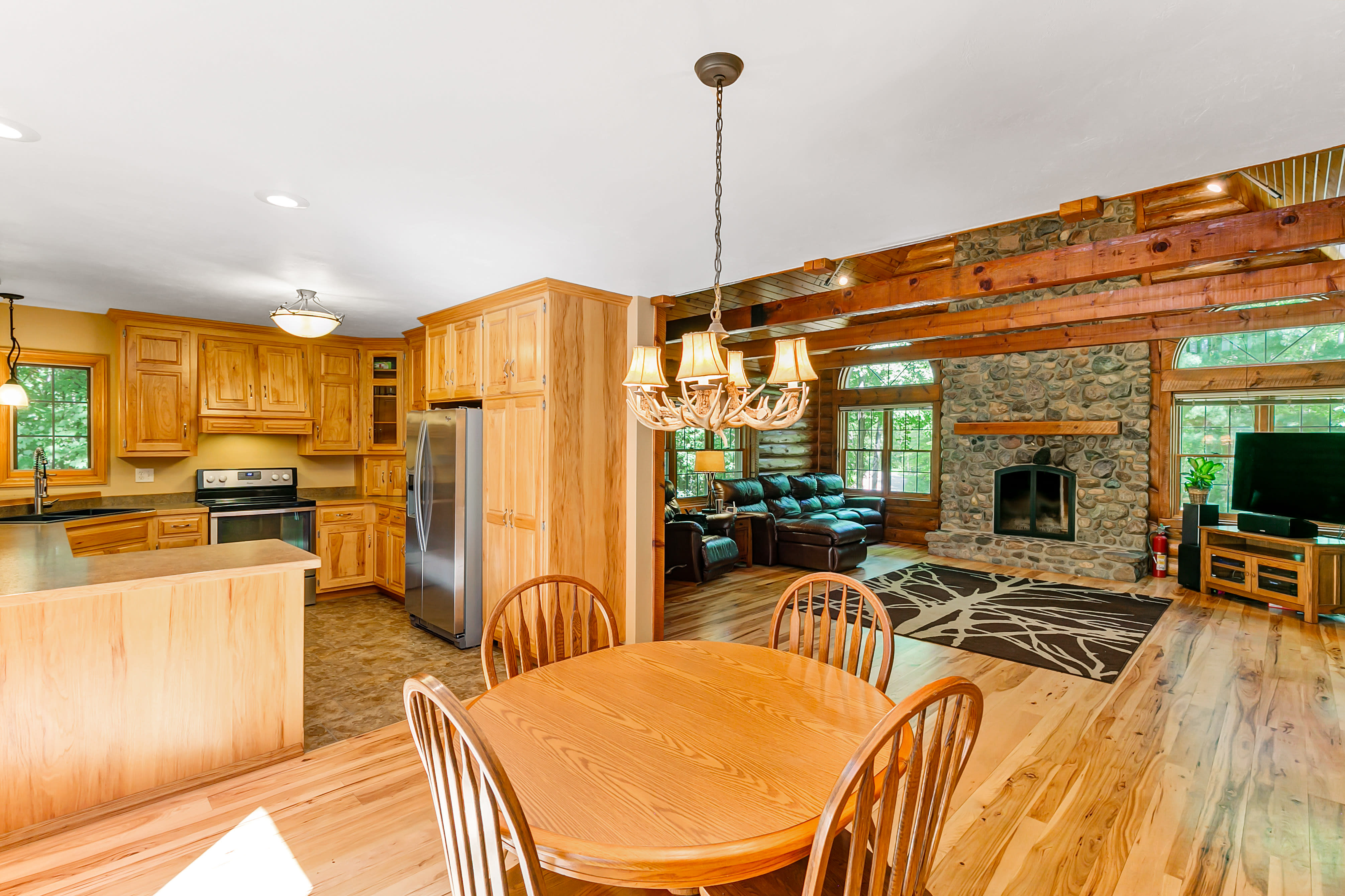 Andrea Fanta Realty